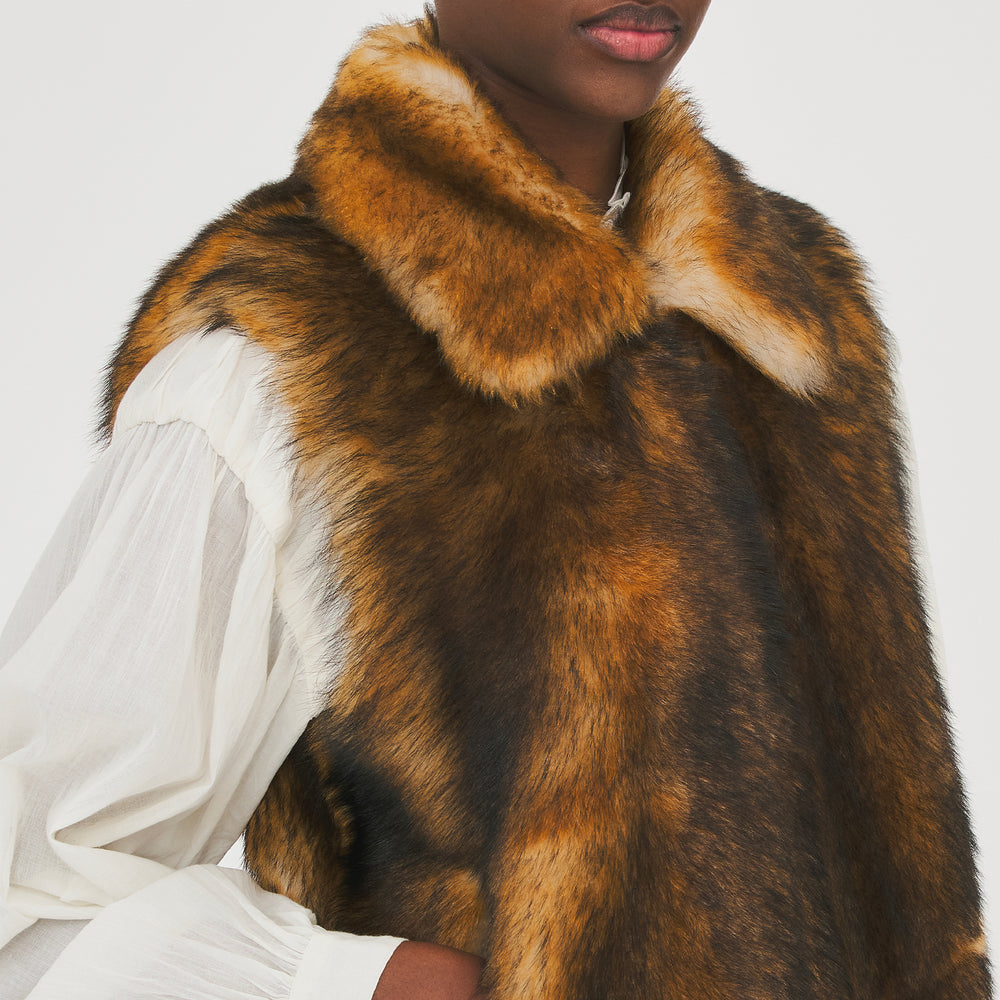 Woolfy Vest – Luxurious Lambskin Elegance by Antik Batik