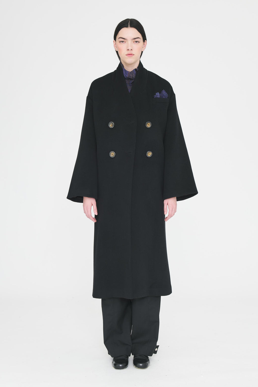 Tomina Coat – Wool Elegance & Versatility by Antik Batik